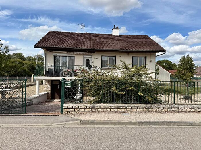 Til-Châtel : Maison 4 pièces à vendre