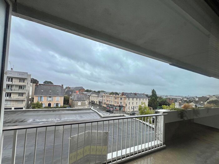 Appartement à louer - Quartiers Centre, Rennes - 5 pièces - 3 chambres