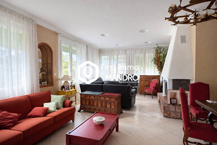 Maison à vendre - Ille-sur-Têt - 9 pièces - 7 chambres