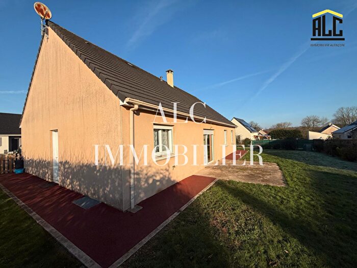 Maison à vendre - Saint-Pierre-des-Nids - 5 pièces - 3 chambres