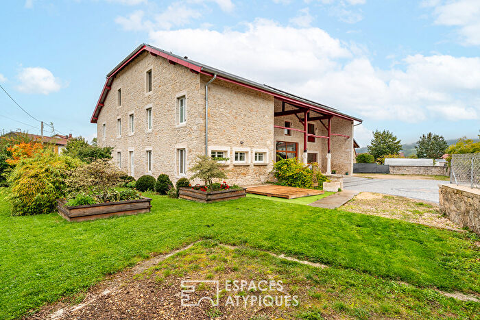 Maison à vendre - Vieu-dIzenave - 9 pièces - 7 chambres