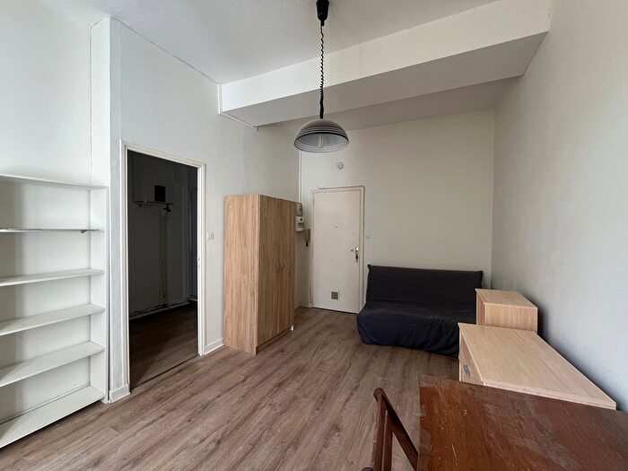Appartement à louer - Toulouse, Busca, Jardin des plantes, Port Saint-Sauveur - 1 pièce