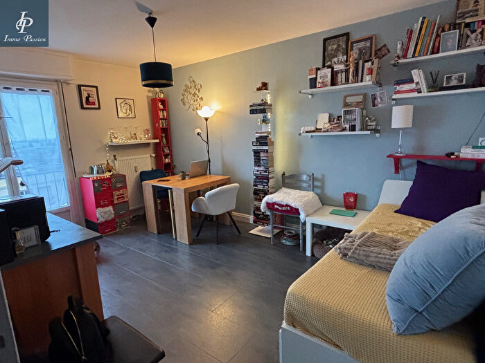 Appartement à vendre - Chenôve, Chenôve - 2 pièces - 1 chambre