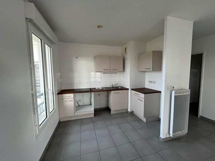 Appartement à louer - Orléans, Droits de lHomme - 3 pièces - 2 chambres
