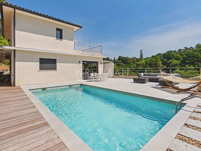 Maison 5 pièces à vendre à Montauroux