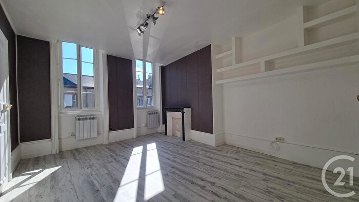 Moulins, Gare, Champins - Appartement 2 pièces à louer