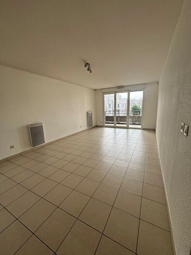 Appartement à vendre - Saint-Priest, Bel-Air - 3 pièces - 2 chambres