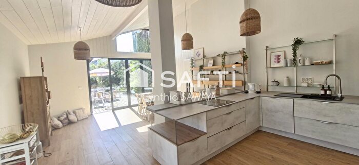 Maison à vendre - La Teste-de-Buch, Centre-ville - 7 pièces - 6 chambres