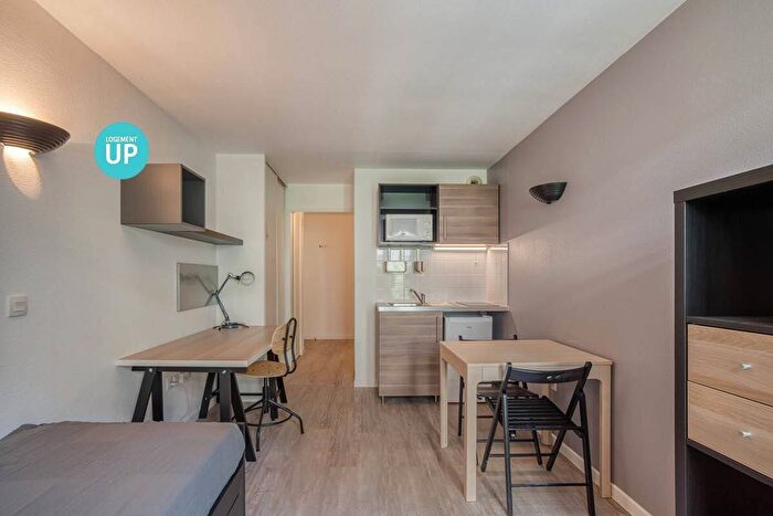 Appartement 1 pièce à louer à Faubourg de lArche, Courbevoie