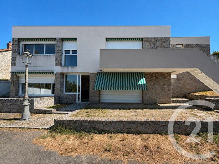 Maison 10 pièces à Panazol, à louer