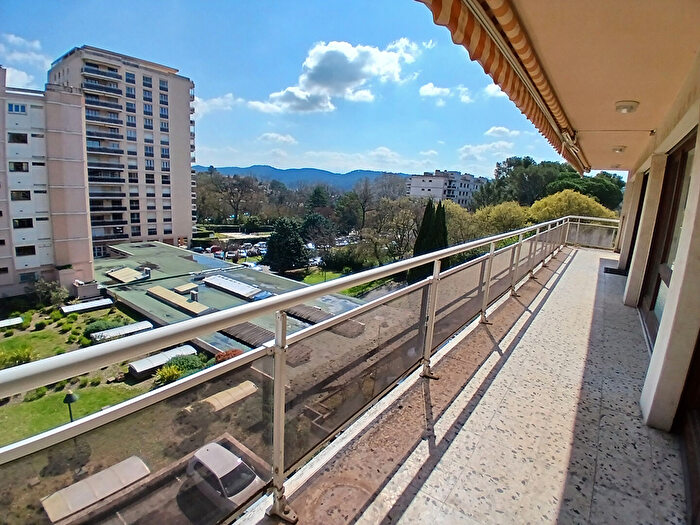 Appartement à vendre - Aix-en-Provence, Val Saint-André - 5 pièces - 4 chambres