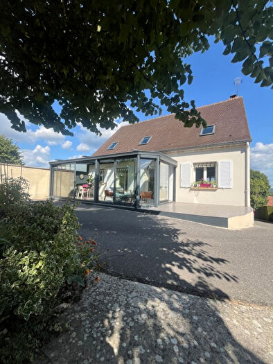 Maison à vendre - Armancourt - 6 pièces - 4 chambres