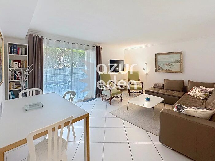 Cannes, Pointe Croisette : Appartement 3 pièces à vendre