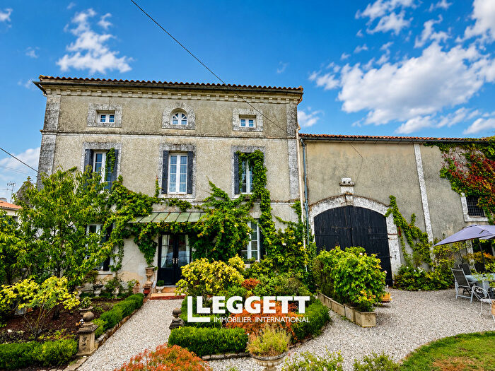 Maison 9 pièces à vendre à La Chapelle