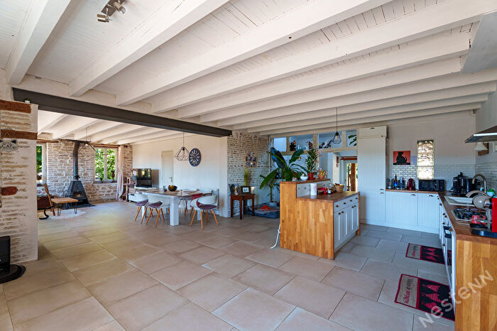 Saint-Didier-en-Bresse : Maison 5 pièces à vendre