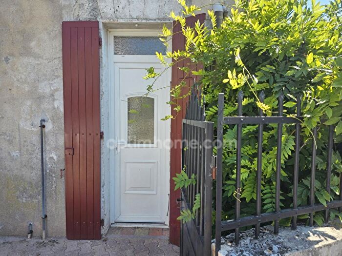 Maison 3 pièces à Ruelle-sur-Touvre, à vendre