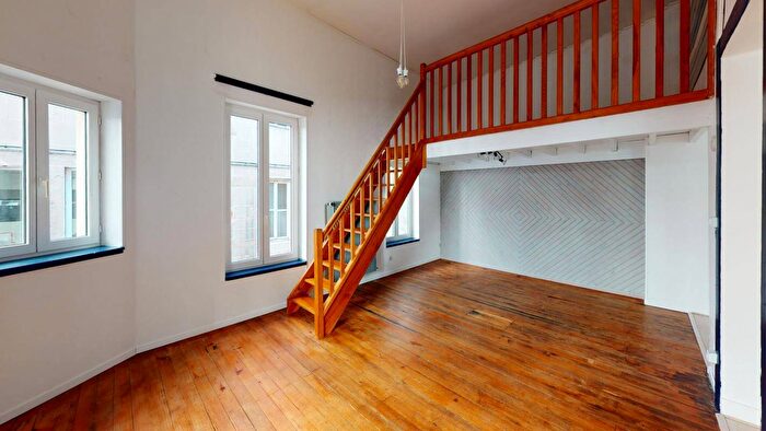 Appartement à louer - Hyper Centre-Vieille Ville, Saint-Étienne - 2 pièces - 1 chambre