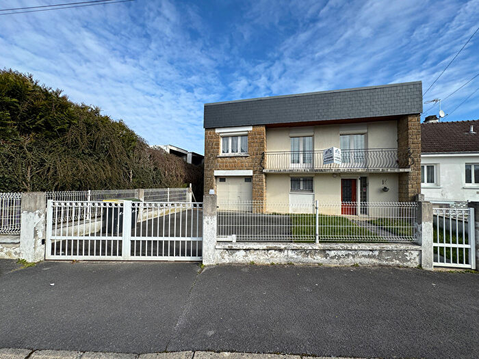 Maison à vendre - Prix-lès-Mézières - 5 pièces - 3 chambres