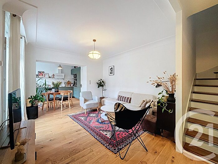 Maison à louer - Tours, Lakanal, Strasbourg - 3 pièces - 2 chambres