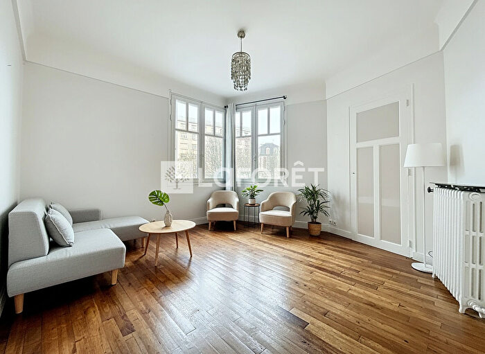Appartement à vendre - Quartiers Centre, Saint-Hélier, Gare - 3 pièces - 2 chambres
