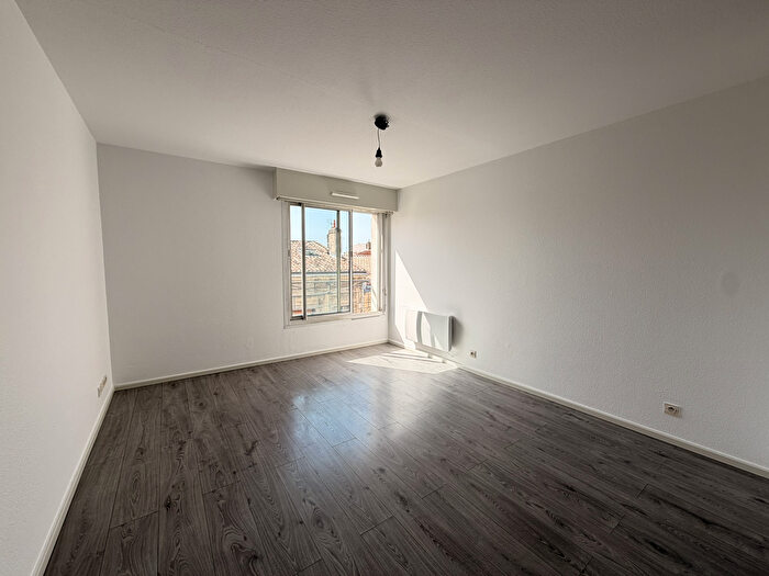 Appartement à louer - Bordeaux, Victoire, Sainte-Eulalie - 1 pièce