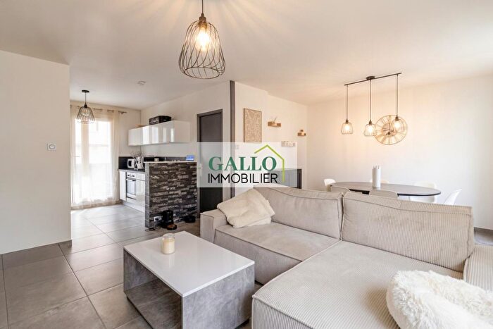 Bourgoin-Jallieu, Libération, Barbusse : Appartement 3 pièces à vendre