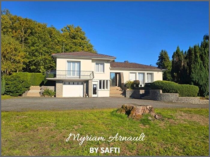 Maison à vendre - La Souterraine - 7 pièces - 5 chambres