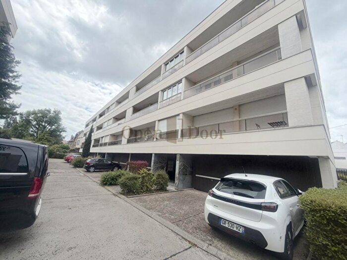 Le Raincy, Gare - Appartement 2 pièces à louer