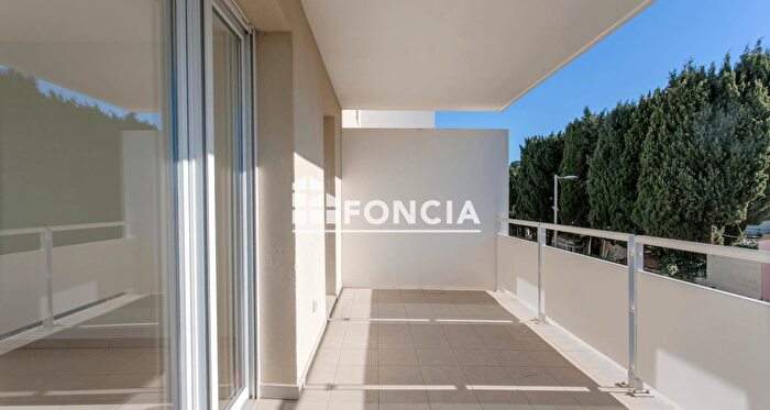 Appartement à vendre - Salon-de-Provence, Touret, Route dEyguières - 3 pièces - 2 chambres