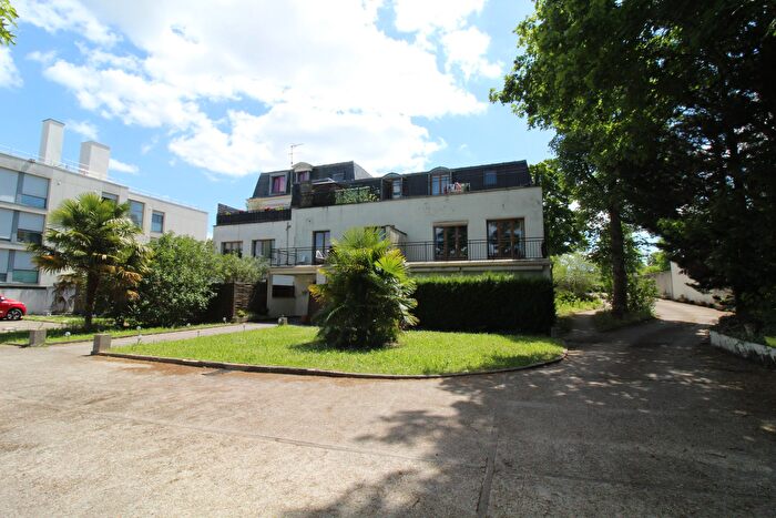 Appartement à vendre - Sevran, Centre-ville, Perrin - 4 pièces - 3 chambres