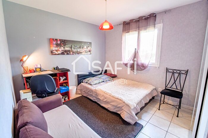 Maisons à vendre et appartements à louer - 1