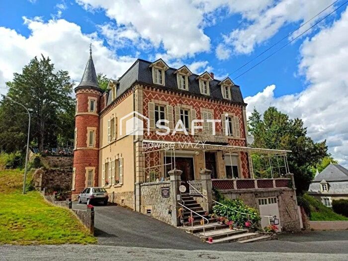 Maison à vendre - Évaux-les-Bains - 14 pièces - 7 chambres