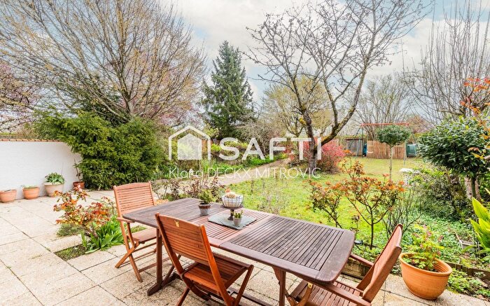 Maison à vendre - Villemoisson-sur-Orge - 6 pièces - 5 chambres