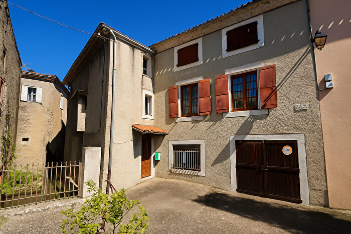 Maison à vendre - Saissac - 14 pièces - 6 chambres