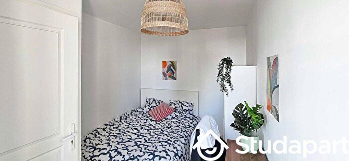 Appartement à louer - Cusset, Villeurbanne - 1 pièce - 1 chambre