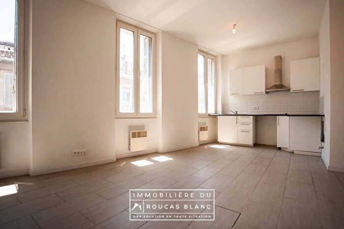 Appartement à louer - Saint Charles, Marseille er arrondissement - 2 pièces - 1 chambre