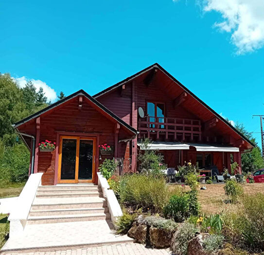 Maison à vendre - Saint-Priest-de-Gimel - 8 pièces - 4 chambres