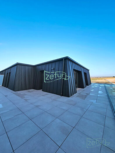 Appartement à vendre - Barneville-Carteret - 5 pièces - 3 chambres