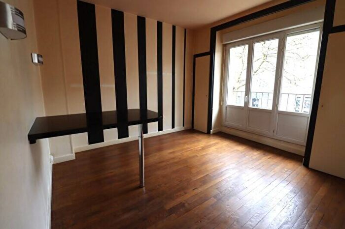 Appartement à louer - Cathédrale, Troyes - 2 pièces - 1 chambre