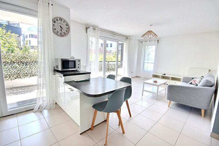 Appartement à vendre - Fresnes, Centre-ville - 4 pièces - 3 chambres