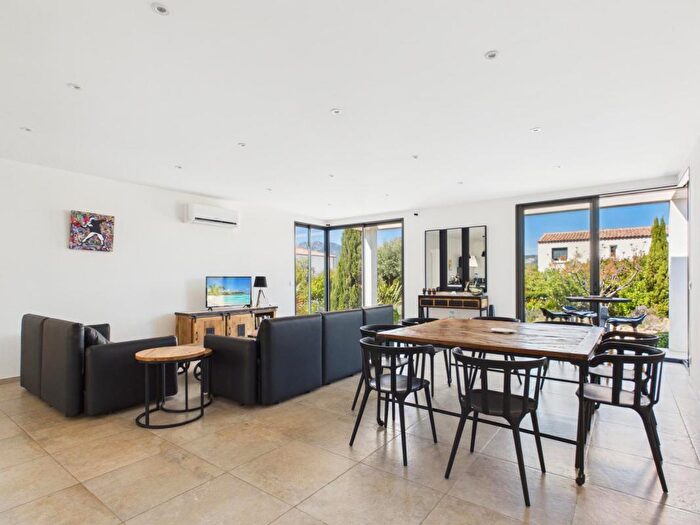 Maison à vendre - Calenzana - 5 pièces - 3 chambres