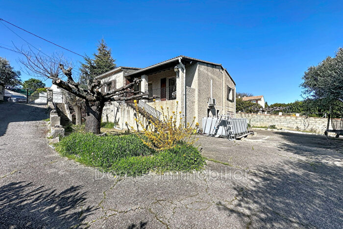 Maison à vendre - Saint-Saturnin-lès-Avignon - 3 pièces - 2 chambres