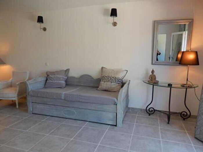 Appartement à louer - Nord, Cavalaire-sur-Mer - 2 pièces - 1 chambre