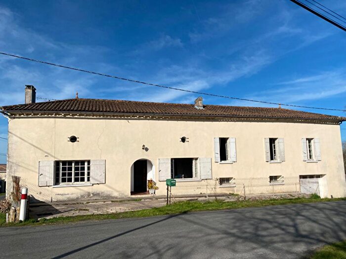 Maison à vendre - Saint-Pey-de-Castets - 5 pièces - 3 chambres