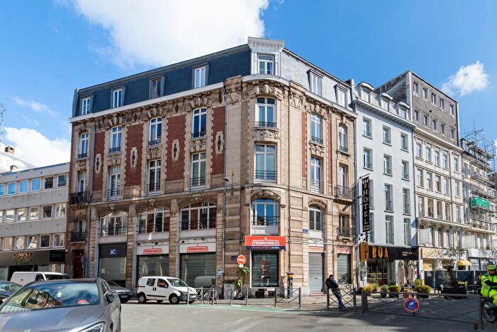 Appartement à vendre - Lille, Centre-ville, Euralille - 2 pièces - 1 chambre