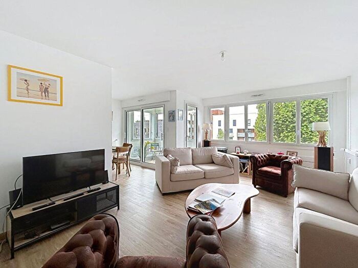 Appartement 4 pièces à Le Cotillet, Mont-Saint-Aignan, à louer