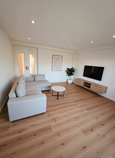 Appartement 3 pièces à louer à Mandelieu-la-Napoule, Minelle