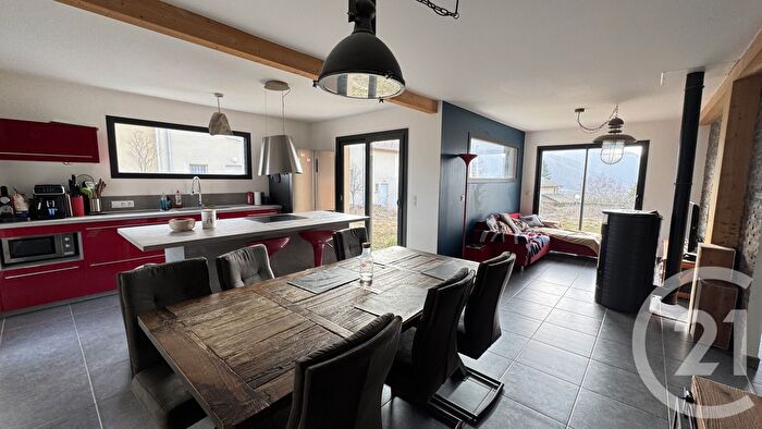 Maison à vendre - La Roche-des-Arnauds - 5 pièces - 4 chambres