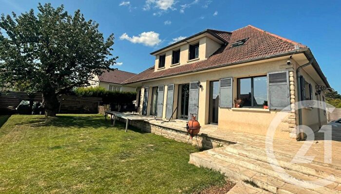 Maison à vendre - LIsle-Adam - 9 pièces - 7 chambres