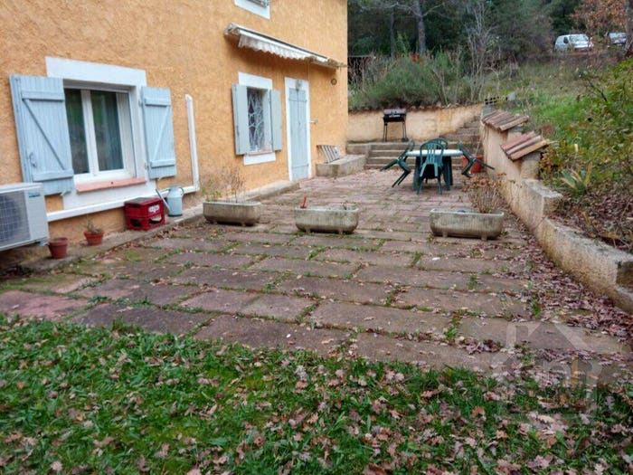 Appartement 2 pièces à louer à Rians
